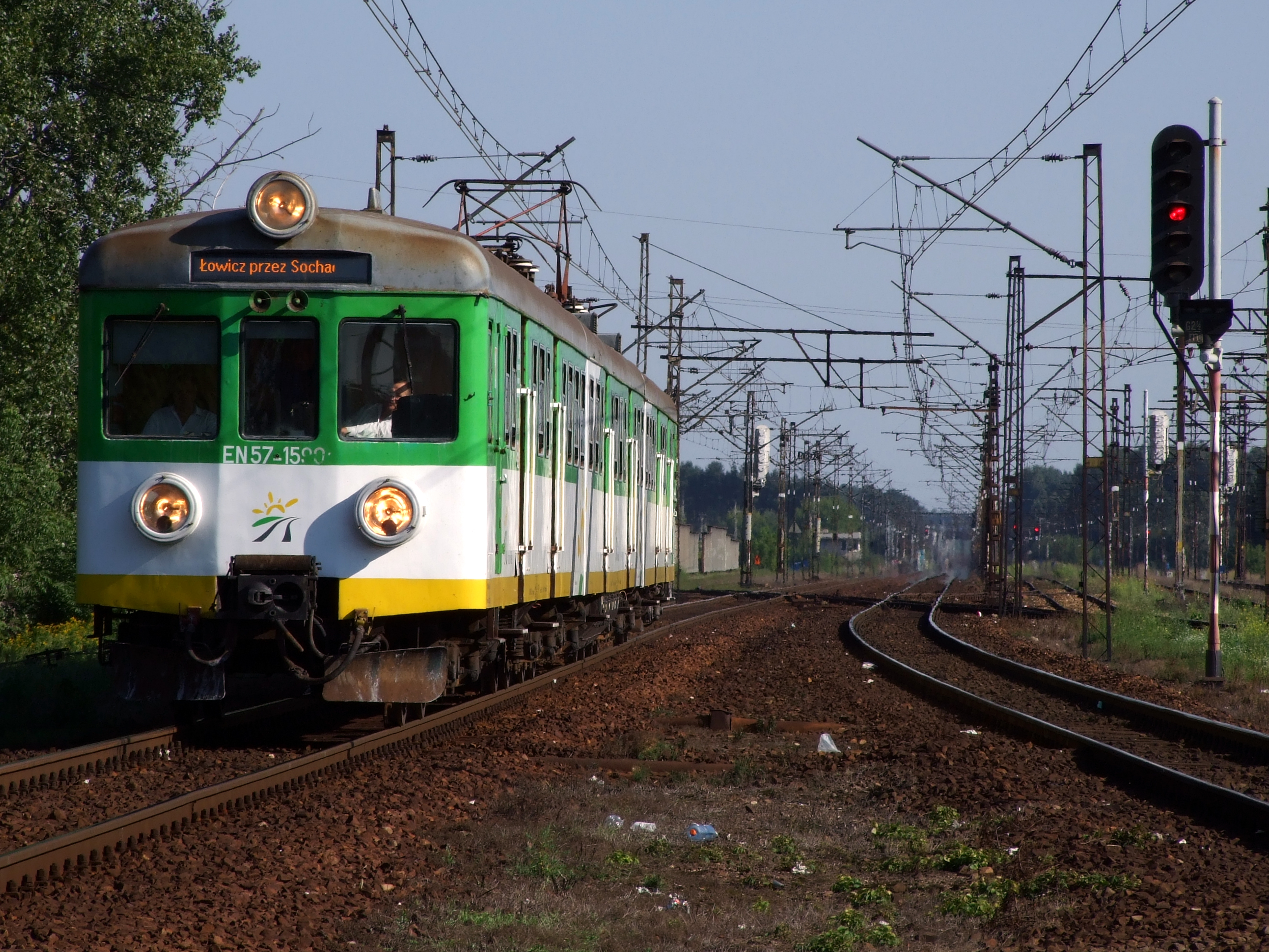 ELECTRIC MULTIPLE TRACTION UNITS EN57 | Koleje Mazowieckie